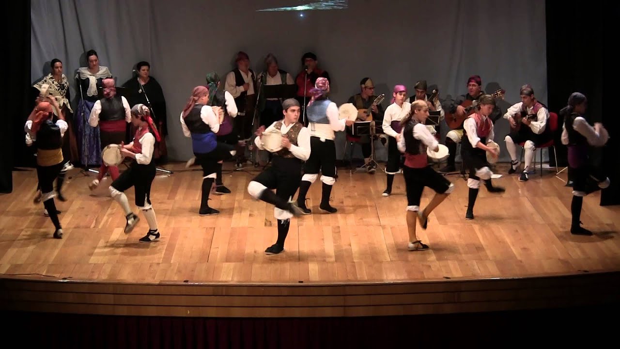 Baile de las panderetas - YouTube