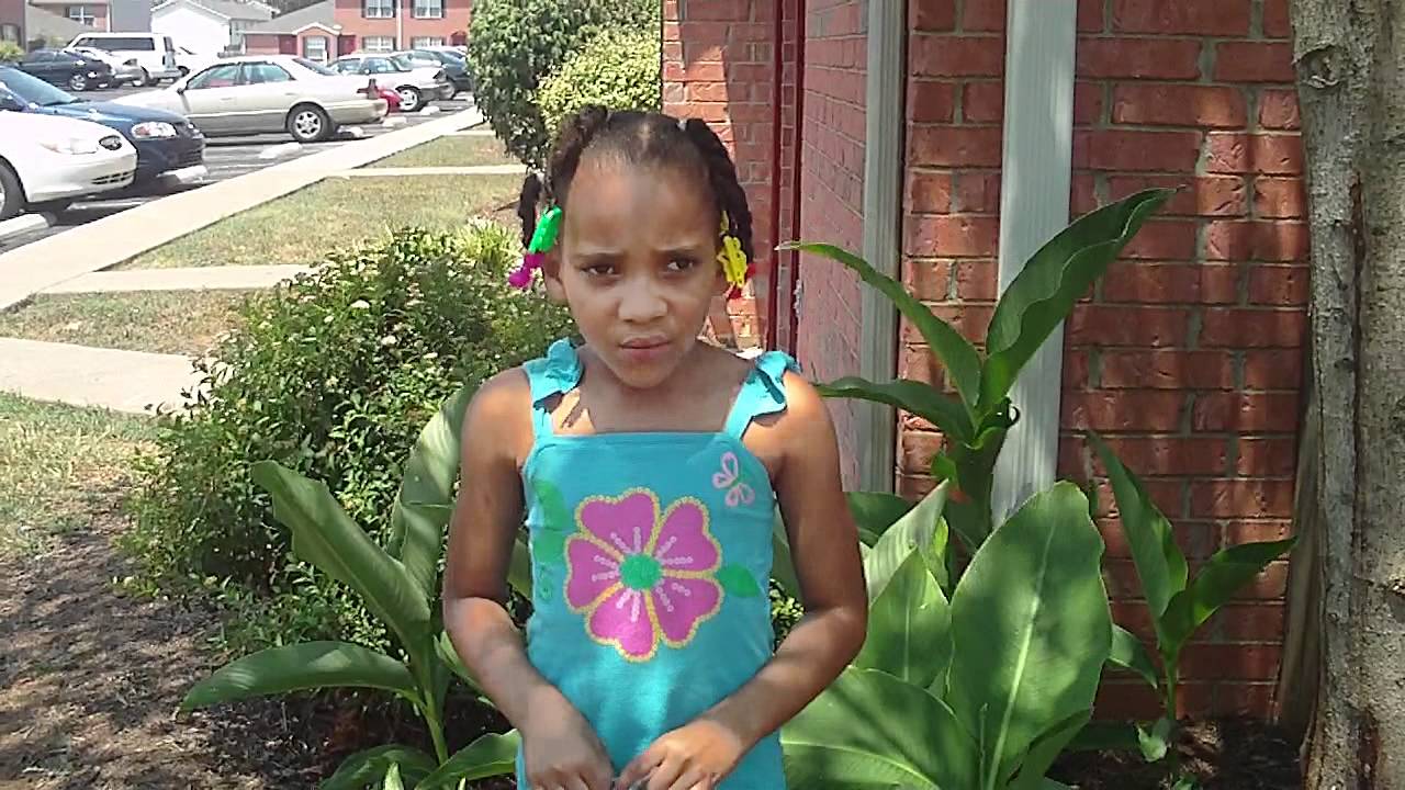 Toniya singing Justin Beiber and Tiao Cruz - YouTube