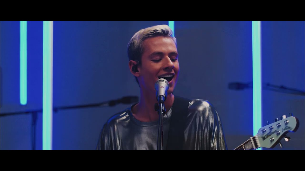 Will Shehan & Off The Wall - Rover - YouTube