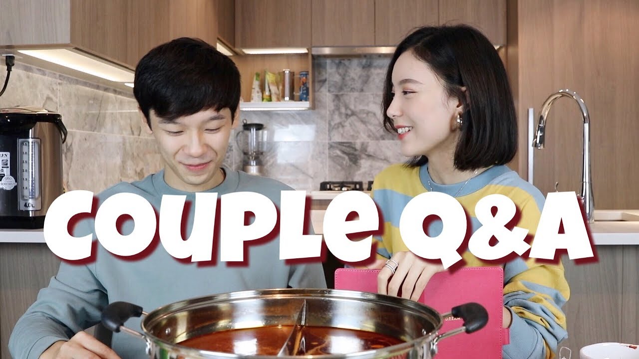 COUPLE Q&A 情侣问答 | 他居然是我的小学同桌？？| 我们在一起居然是因为？？| 如何平衡开支 | 爱情新鲜感等等 - YouTube