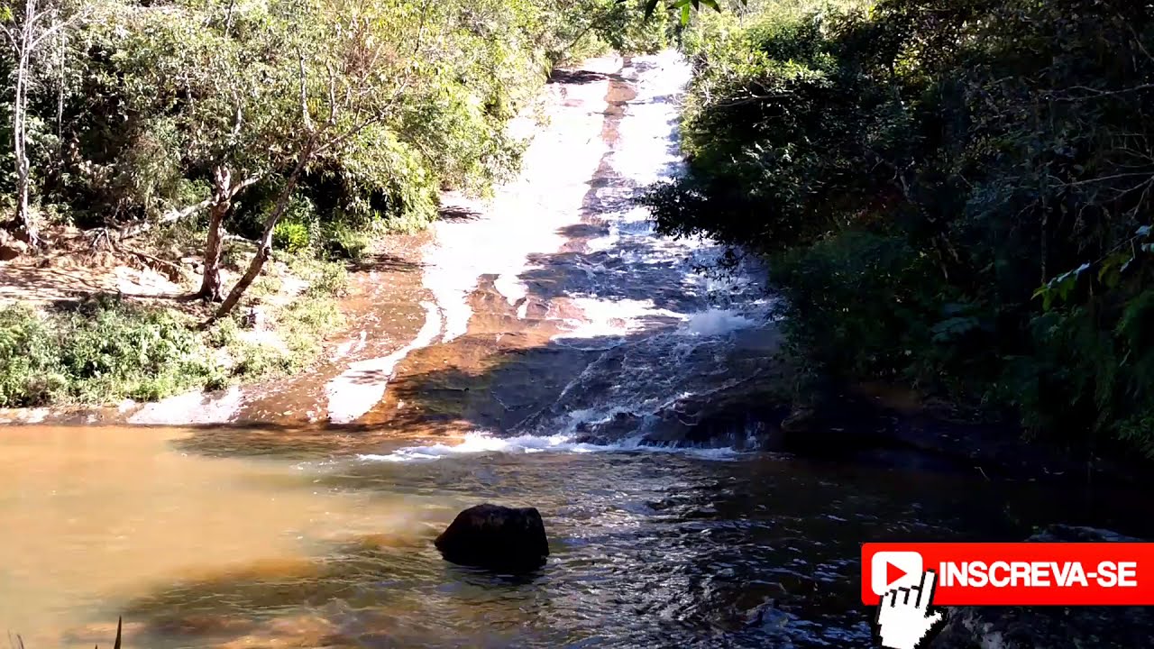 Nascente de águas | Nascente natura | Água mineral | Nascente na ...