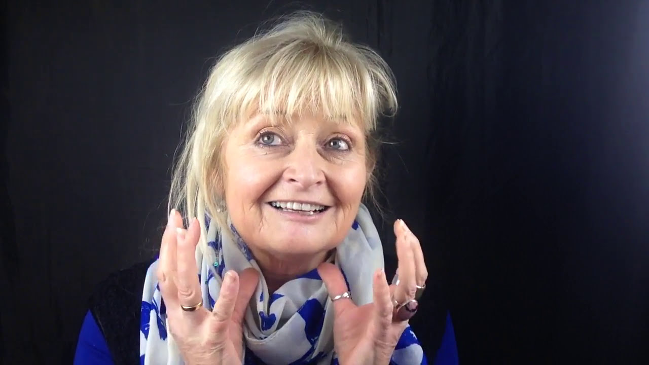 Wat een heerlijke gezichtsoefening voor krachtige wangspieren - YouTube