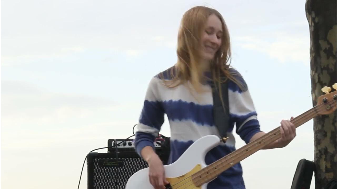 Karina Rykman improv set at Freaks Day Out (closeup 12 min) - YouTube