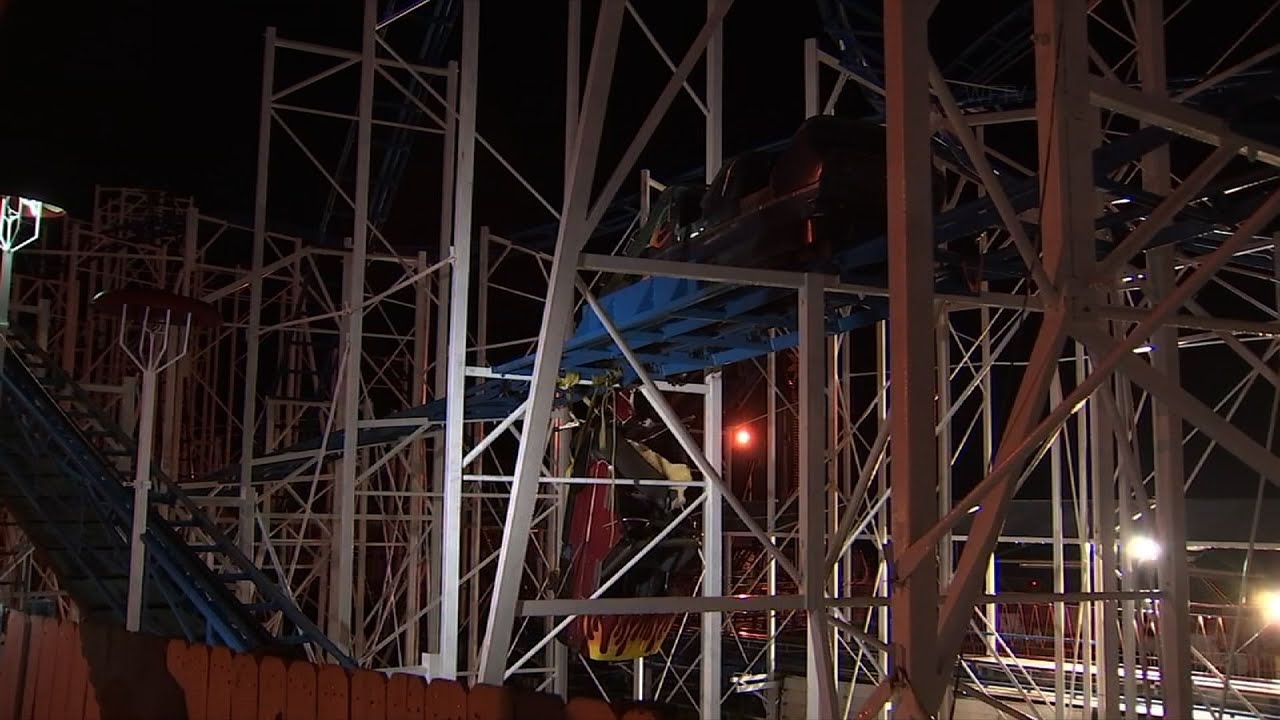 Riders plunge 34 feet, 6 injured in roller coaster derail