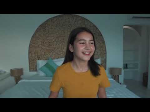 SANDRINNA MICHELLE LIBURAN KE LABUAN BAJO !!!