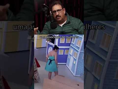 Ratinho chuta caixa com Pavorô dentro dela !!