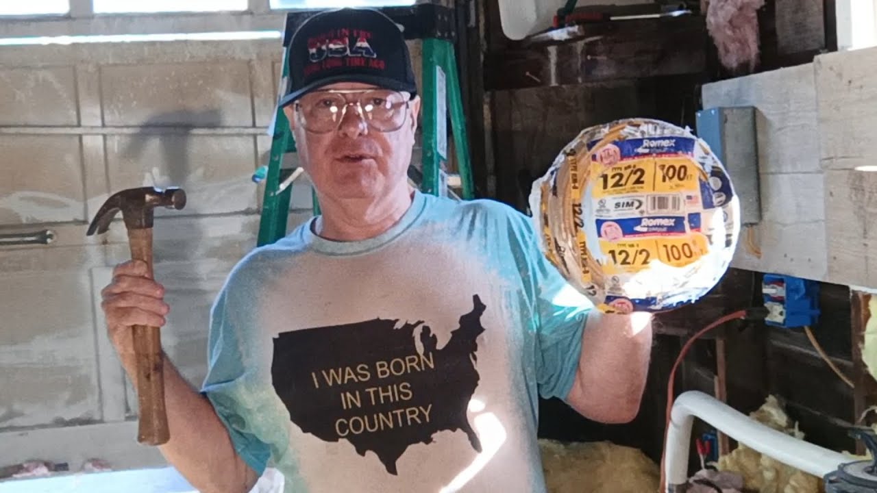 how to wire a switch loop from a existing junction box for 1 outlet & 2 ...