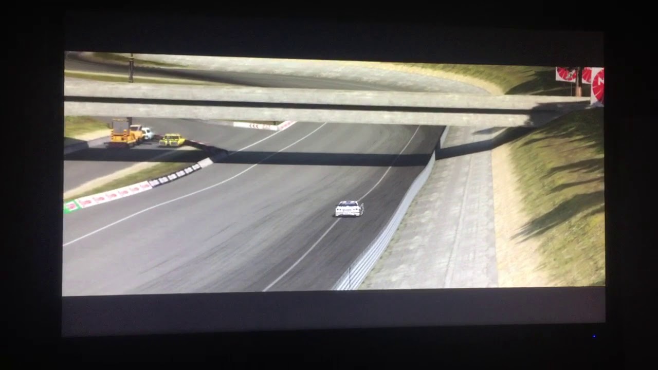 Drifting the BlITZ ER34 skyline - YouTube