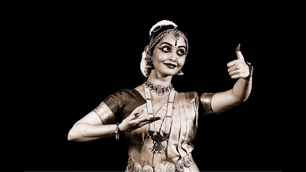 Divya Bhat | Bharatanatyam | Charukeshi Varnam - YouTube