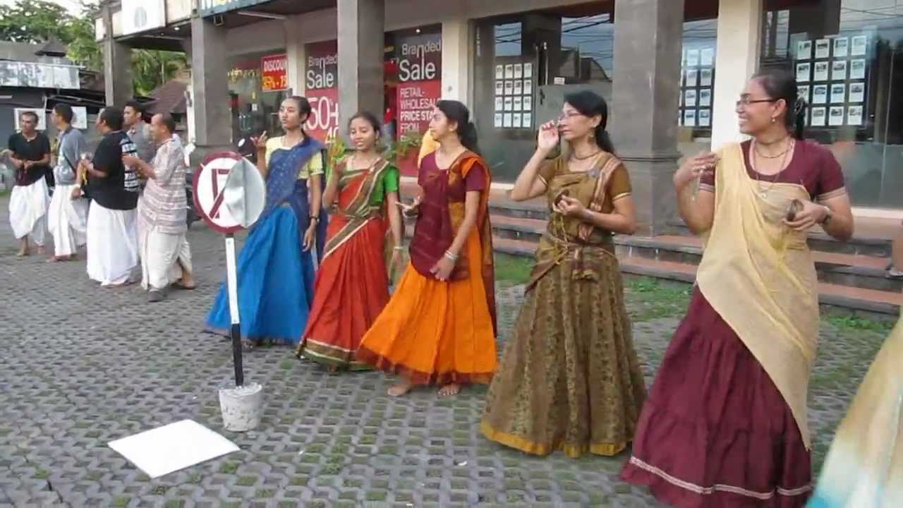 ISKCON Indonesia - Harinama Christmas Day Bali - YouTube