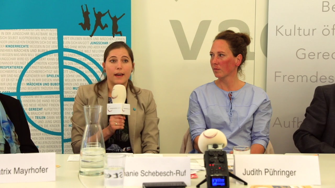 Stephanie Schebesch-Ruf: Kinderarmut - YouTube