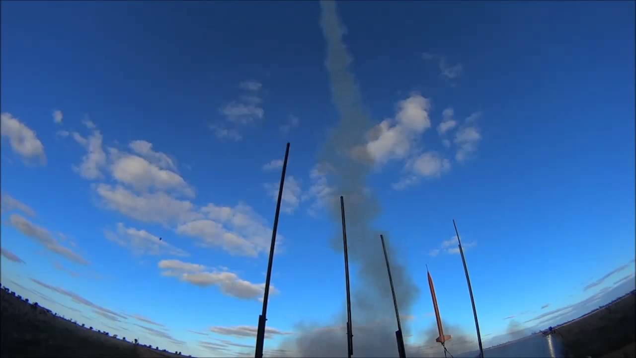 Sascha's Upscale Blue Bird Zero @ Rocketry Vic 8th June, 2013 - YouTube