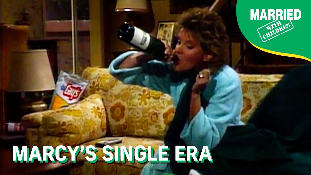 Marcy's Single Years | Married With Children - YouTube