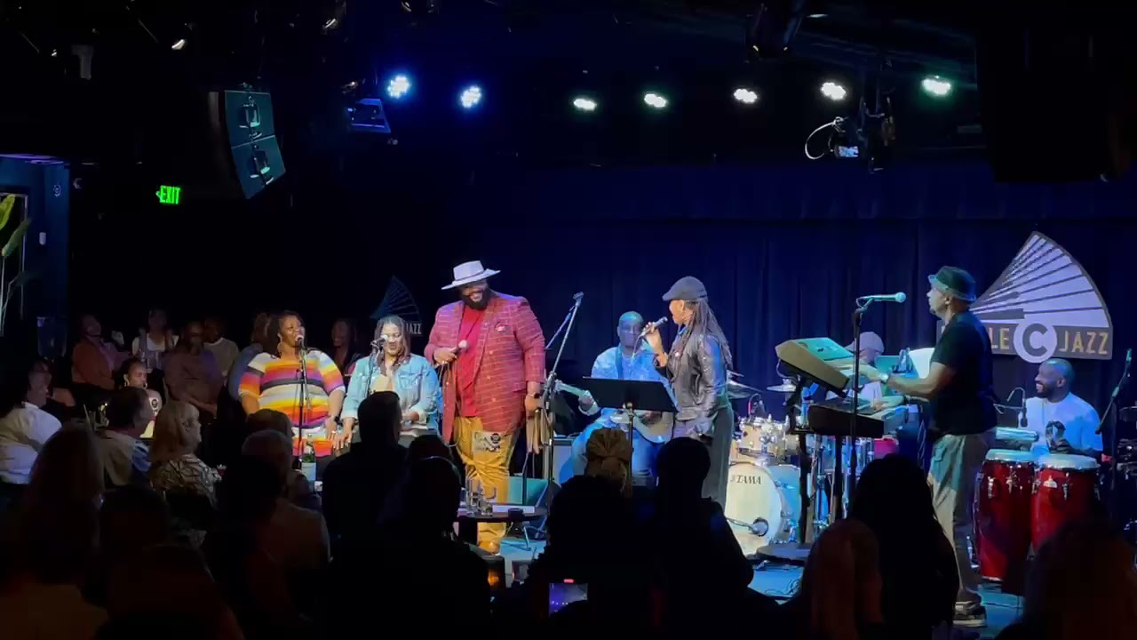 Robyn Springer and Jay D. Jones perform at Middle C Jazz - YouTube