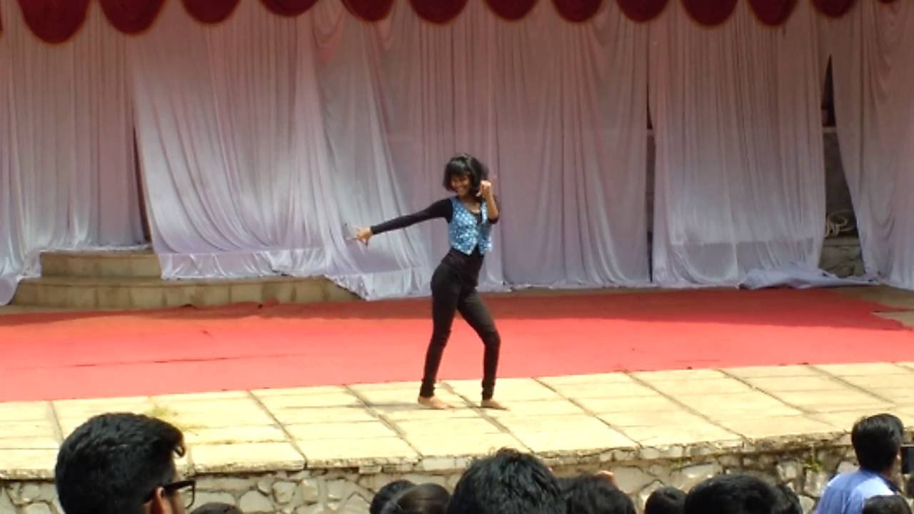Awesome Dance Performance by Indian girl | Talent Show | KIT College ...