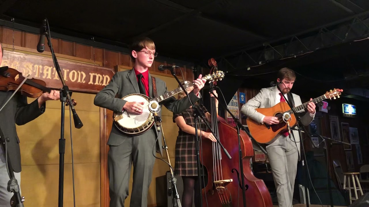 Tammy’s in Love - The Tennessee Bluegrass Band (live at the Station Inn ...