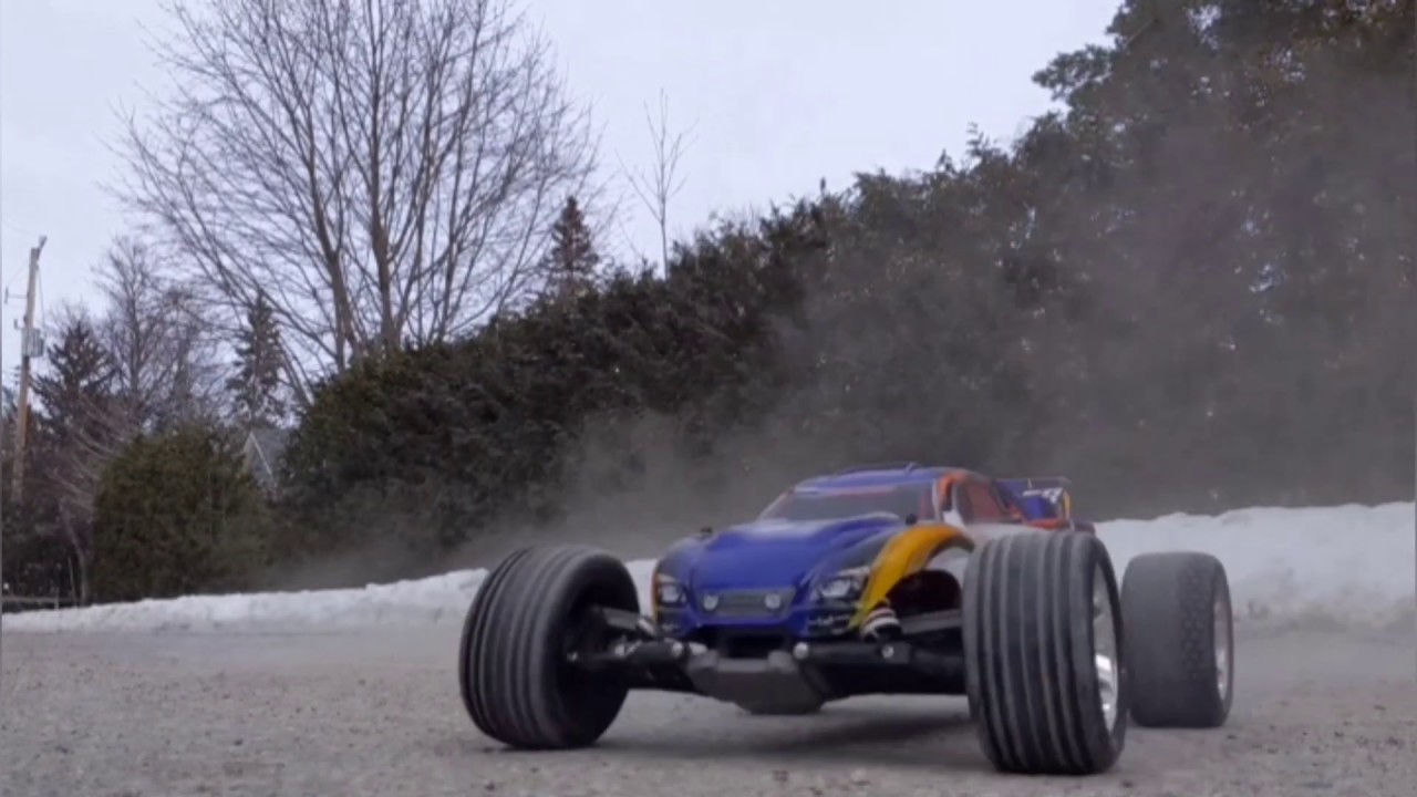 Snow Track Test Lap - RC car madness - YouTube