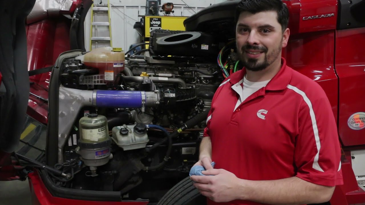 Fleetguard LF17800 Lube Filter Install for 2020+ DD13, DD15 & DD16 ...