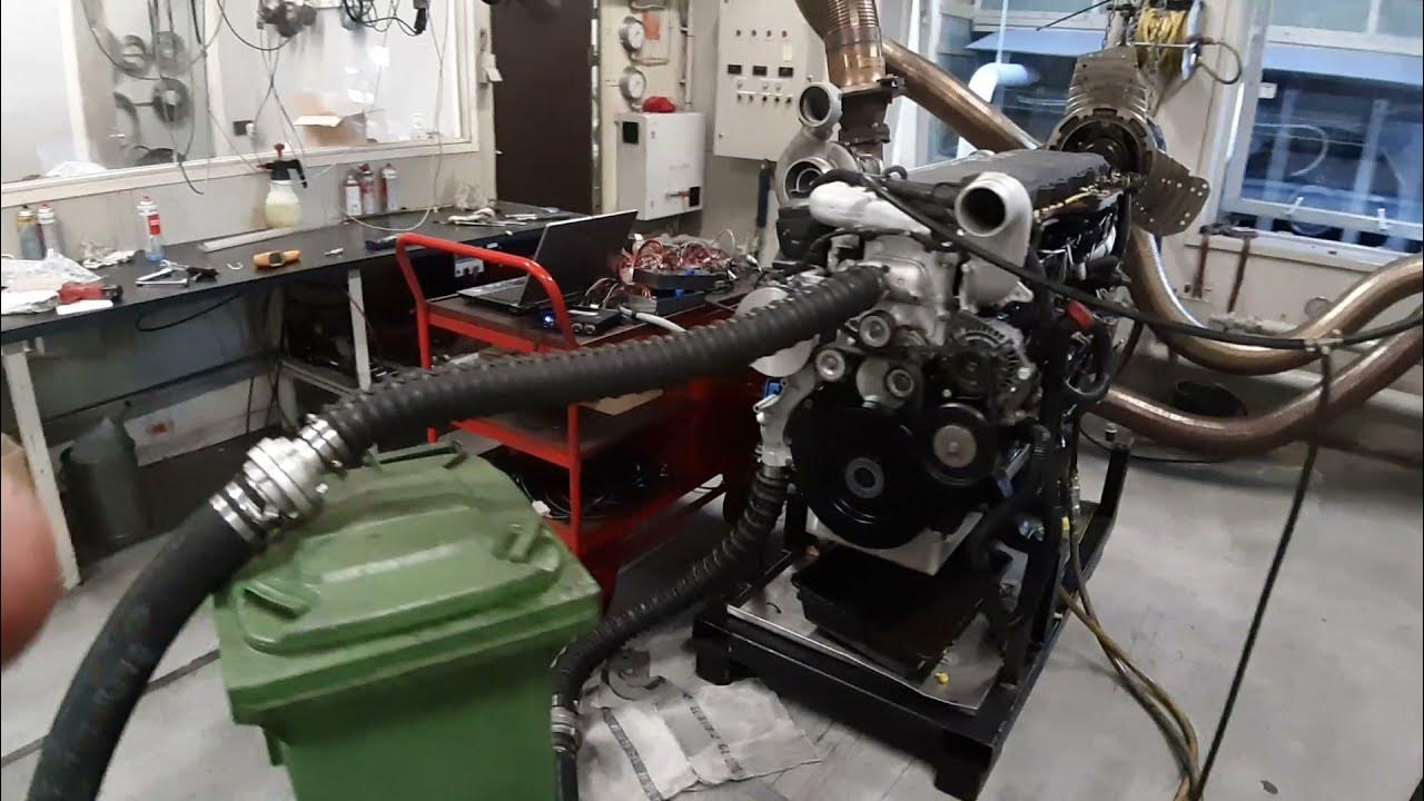 Breaking in a D26E6B A ready semi Truck Race Engine part 1 - YouTube