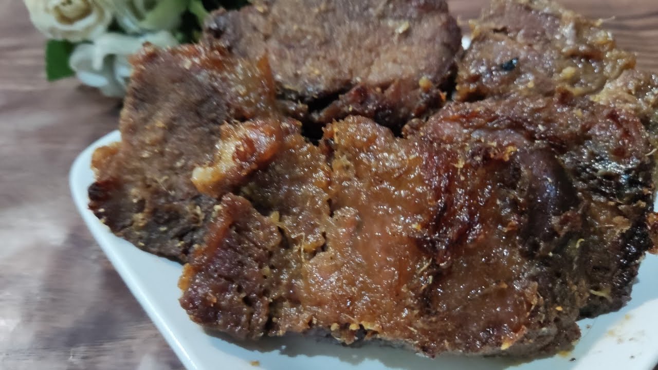 Gepuk sapi khas Sunda, Ngeunah - YouTube