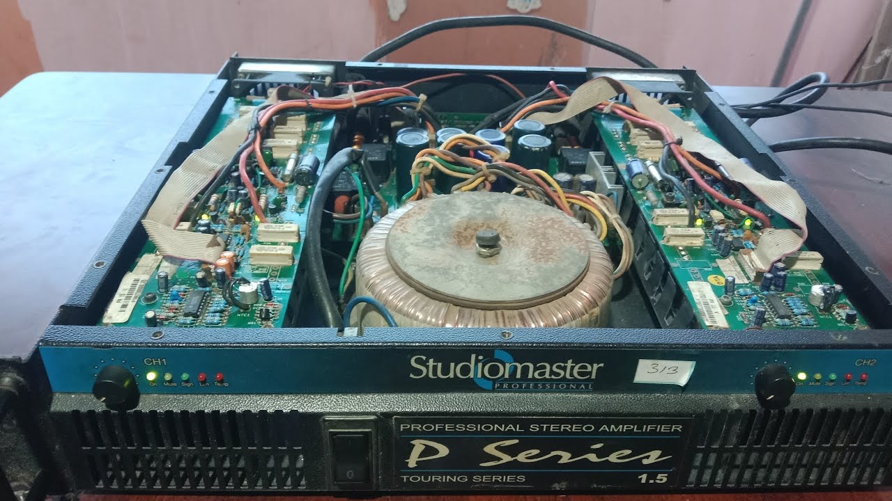 Studiomaster P Series 1.5 amplifier repair - YouTube