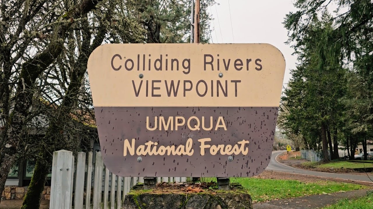 Colliding Rivers in Glide, Oregon - YouTube