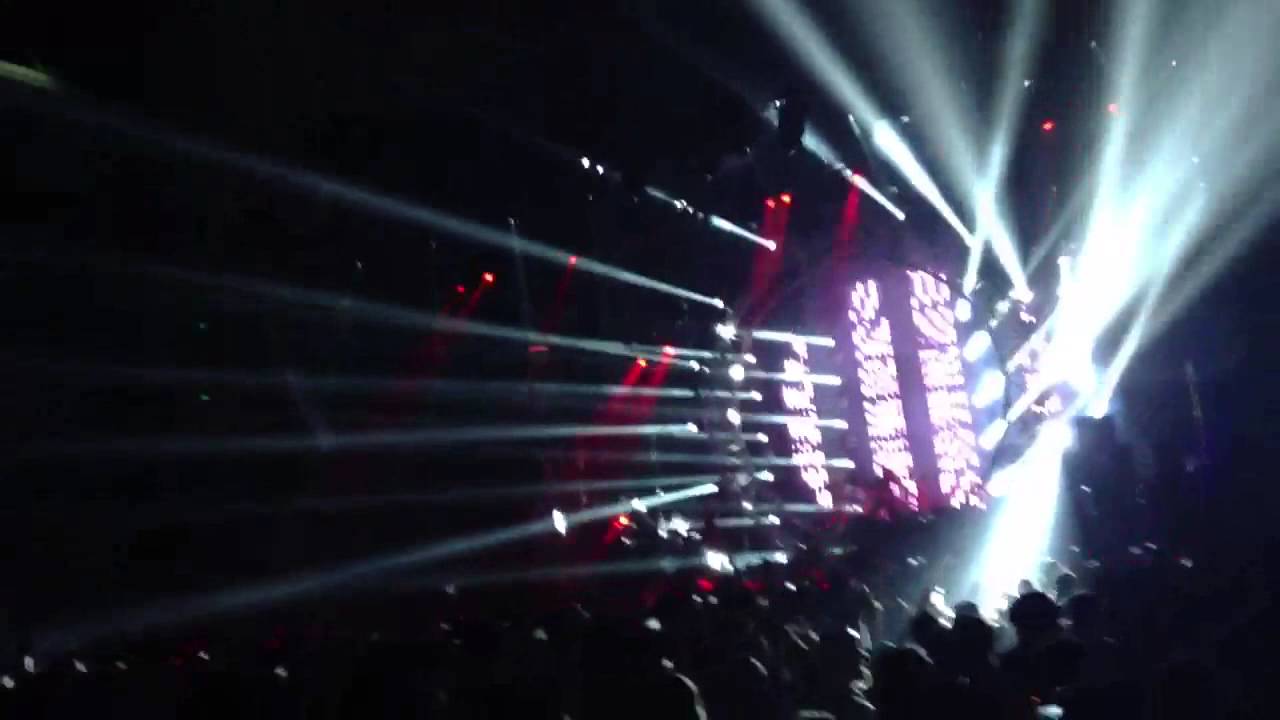Motley Crüe Concert Live:Prince George BC April 25 2013 - YouTube