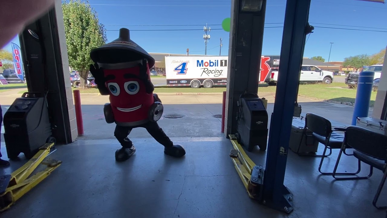 Mr. SpeeDee Dancer - YouTube