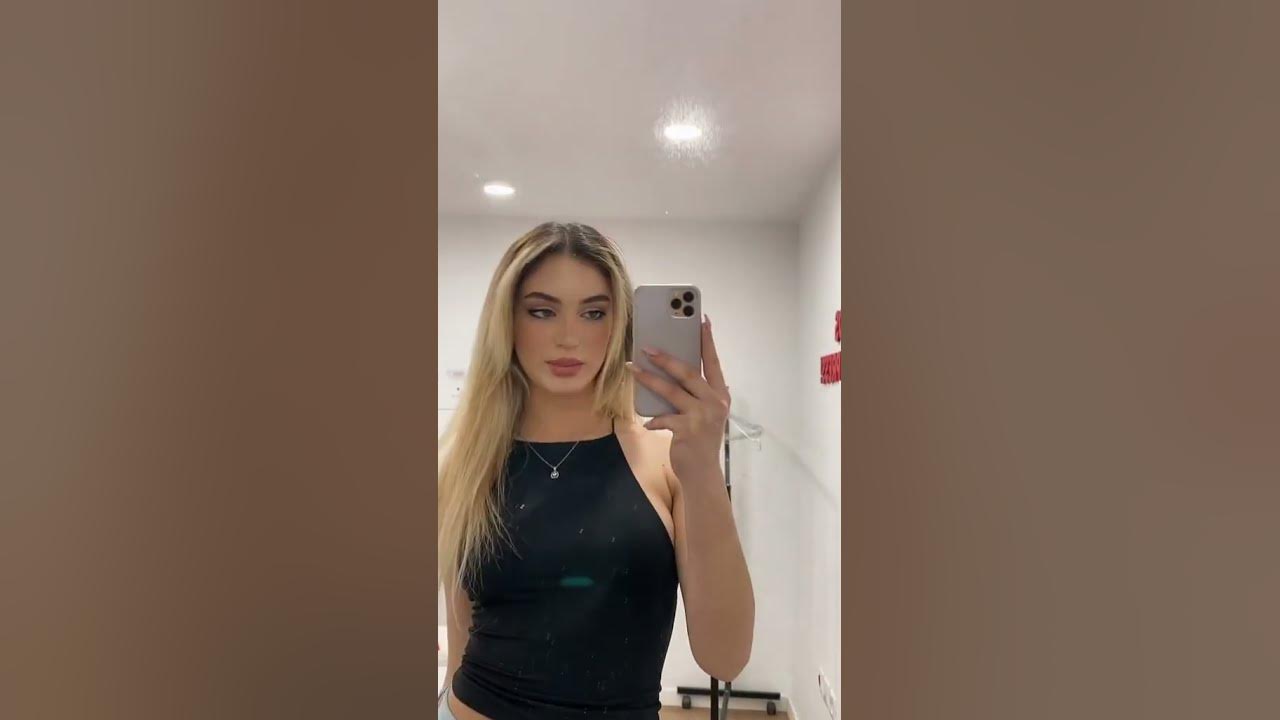 👑 شخصية ملكة جمال الأرض 2023 دريتا زيري المثيرة تجذب الناس 🧡 Drita Ziri Youtube
