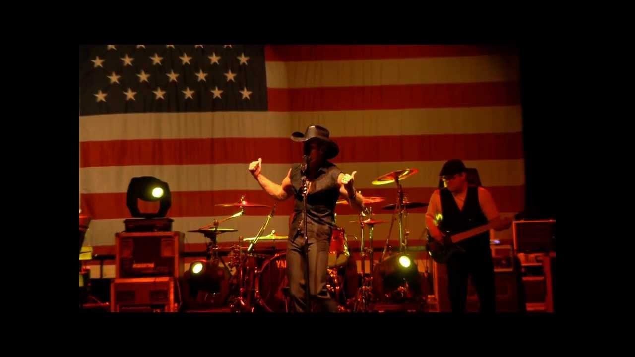 Adam D. Tucker Live at Music Fest, IL - YouTube