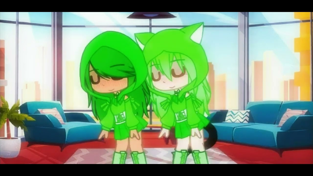 💚Gummy Bear💚 Aphmau and Kc are dancing - YouTube