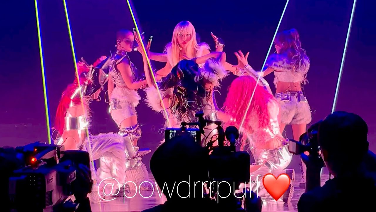 241012 - DANCE BREAK - XG - The First Howl World Tour - 4K 직캠 FANCAM ...