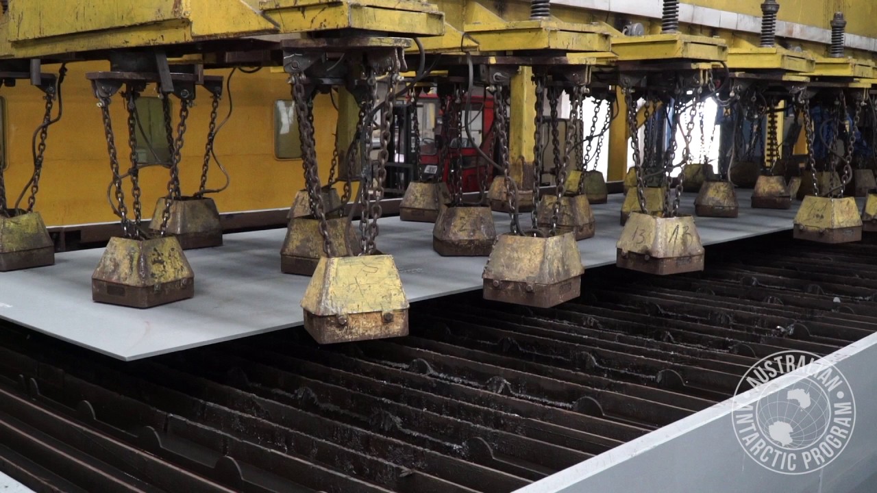 Australia's new icebreaker - steel cutting - YouTube