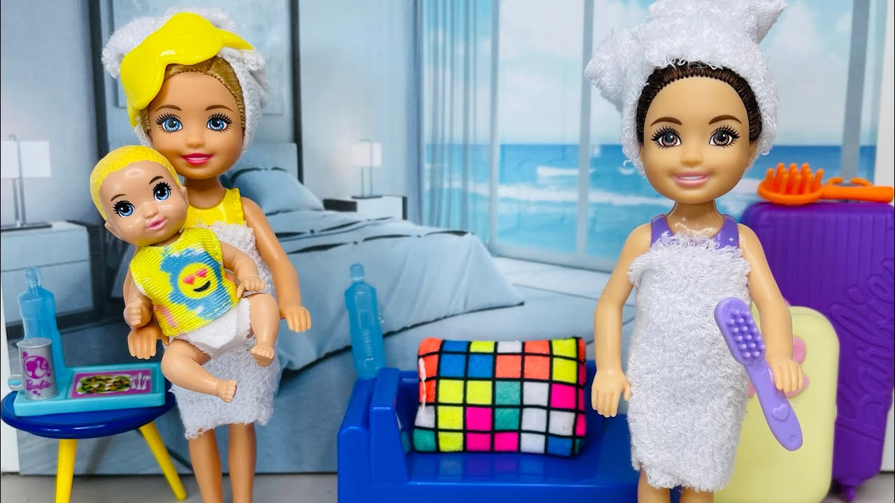 Hotel day ! Chelsea & Rosie toddlers - visiting family - cousins - YouTube