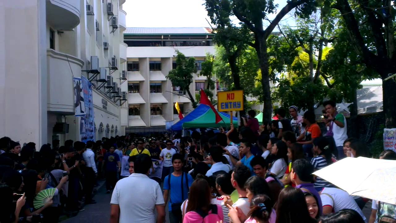 Oblation Run @ Bulacan State University(2) - YouTube