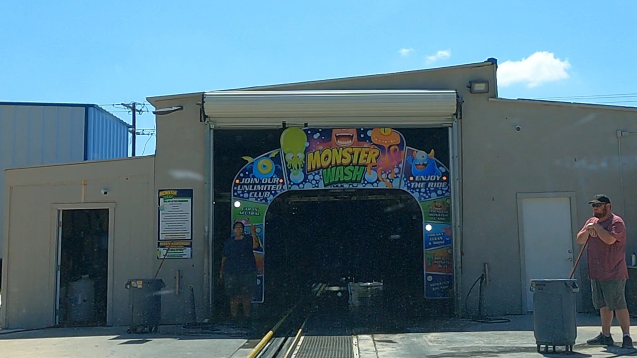 Monster Wash Car Wash Tunnel - YouTube