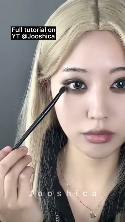 Full Felix makeup tutorial on my channel👀🖤 | 필릭스 풀메이크업 튜토리얼 보러오세요 - YouTube