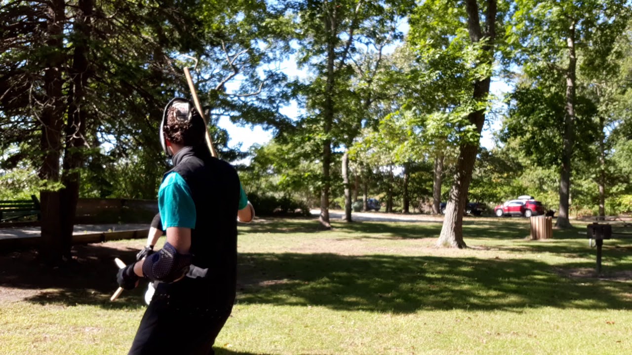 Sunday fighting in the park - YouTube