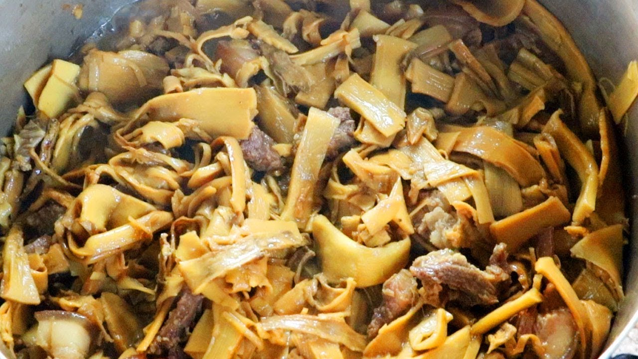 Best Pork With Bamboo shoot Tranditional Recipe - YouTube