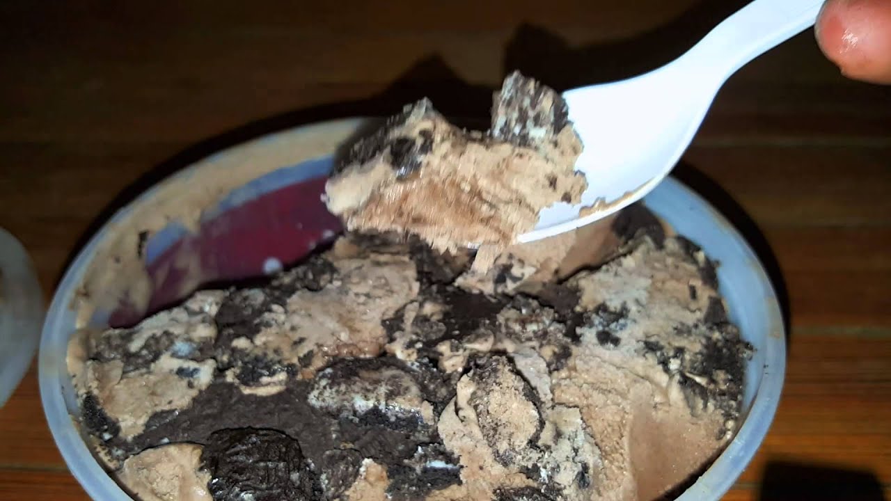 Carvel Oreo Ice Cream Review - YouTube