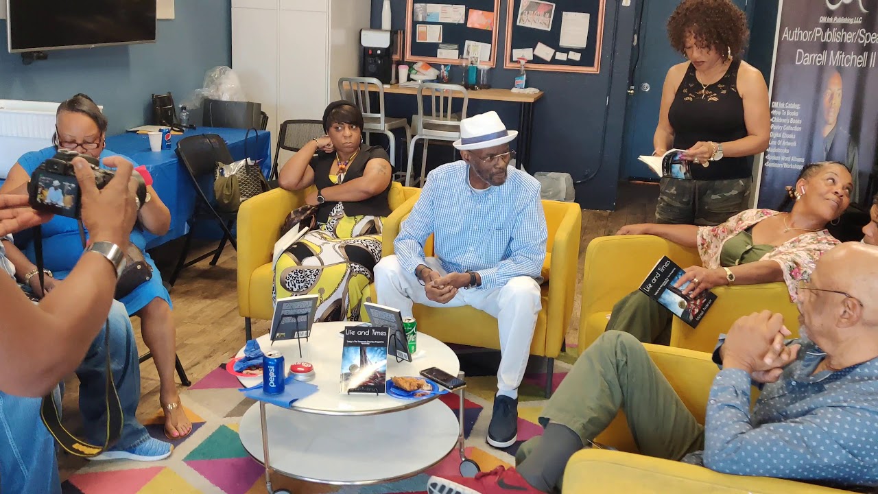 Michael Anderson Book Signing - YouTube