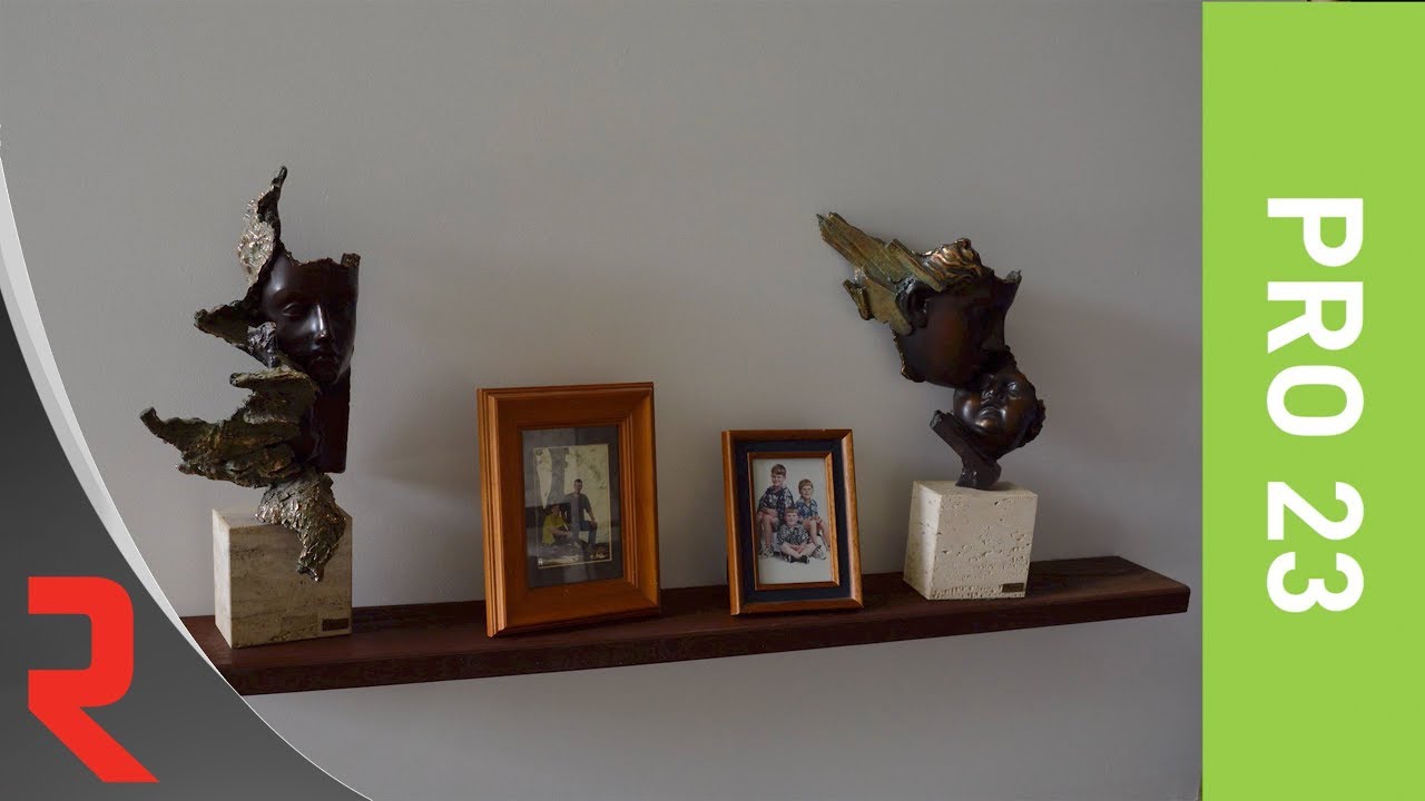 Comment fixer une tablette flottante au mur avec le connecteur ...