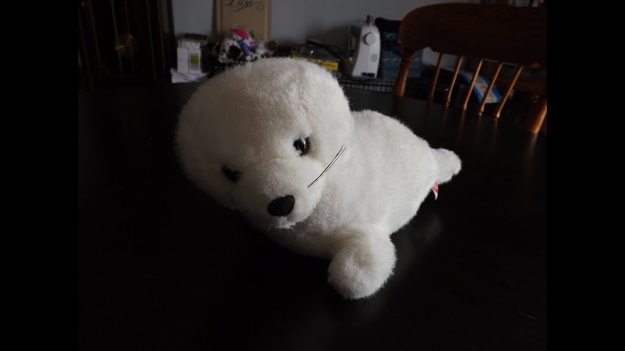 TY CLASSIC 1992 MISTY THE WHITE SEAL PLUSH REVIEW - YouTube