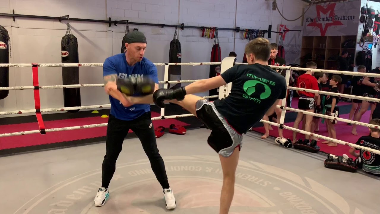 Wonderkid Wilson Kickboxing Padwork - YouTube