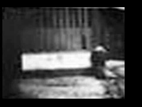 1888 Man Walking Around a Corner (Better Quality Restoration) - YouTube
