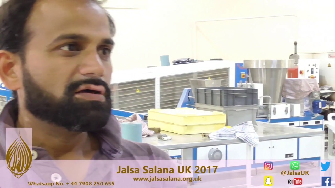 Sohail Choudry/Nazim Roti Packing Jalsa Salana UK 2017 - YouTube