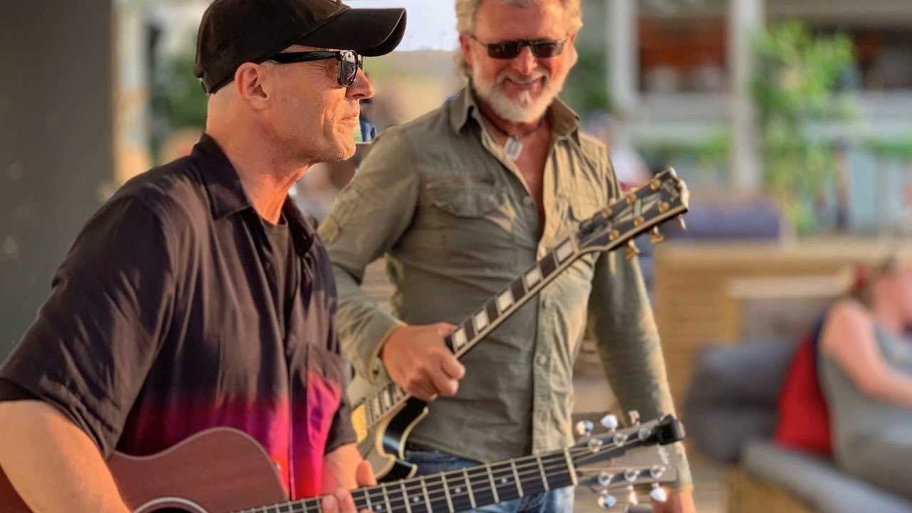 DTOUR Leave it all behind - YouTube