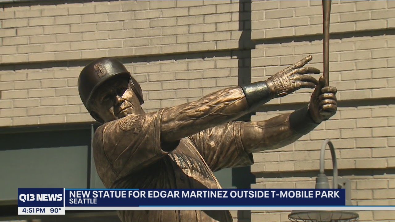New Edgar Martinez statue revealed - YouTube