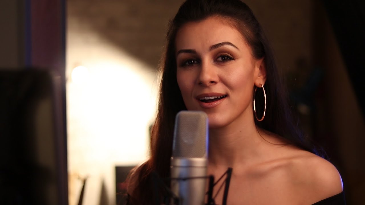 Besame Mucho - Angeli Arie (Sensual cover 2021) - YouTube