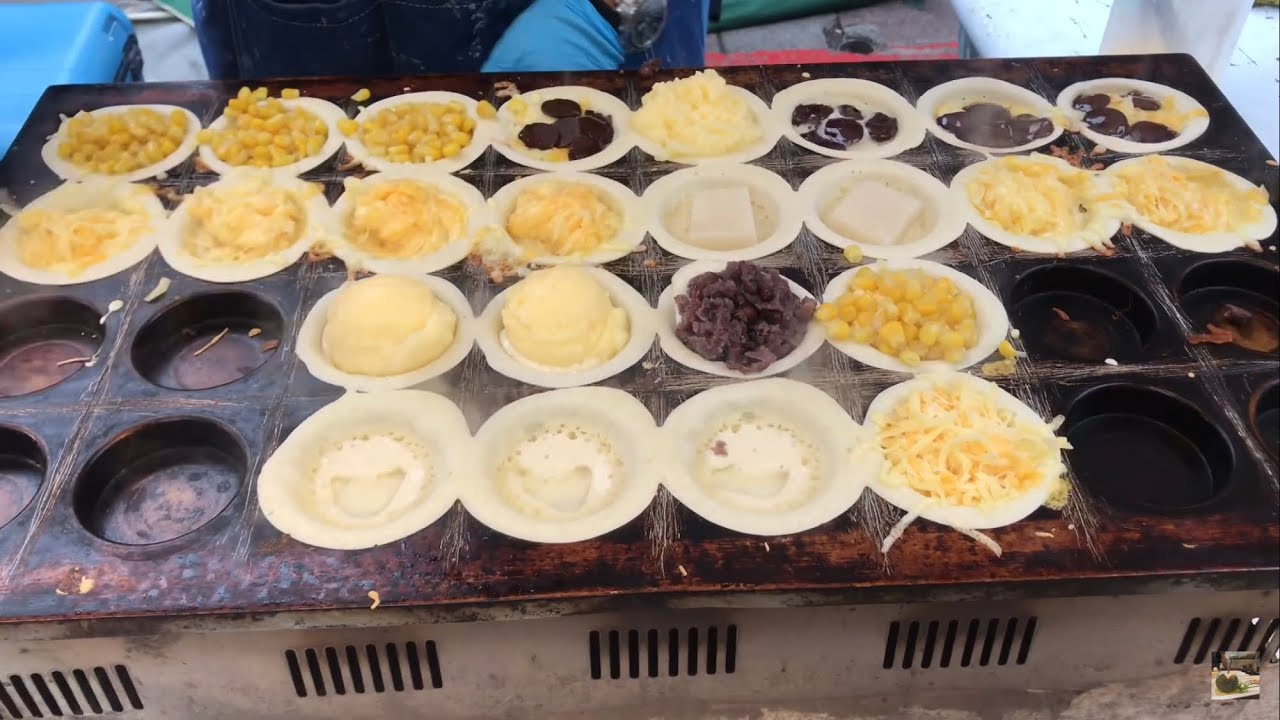 Chocolate Mochi Wheel Pies/ Taiwanese Street Food - 巧克力麻糬車輪餅/ 臺北美食 ...